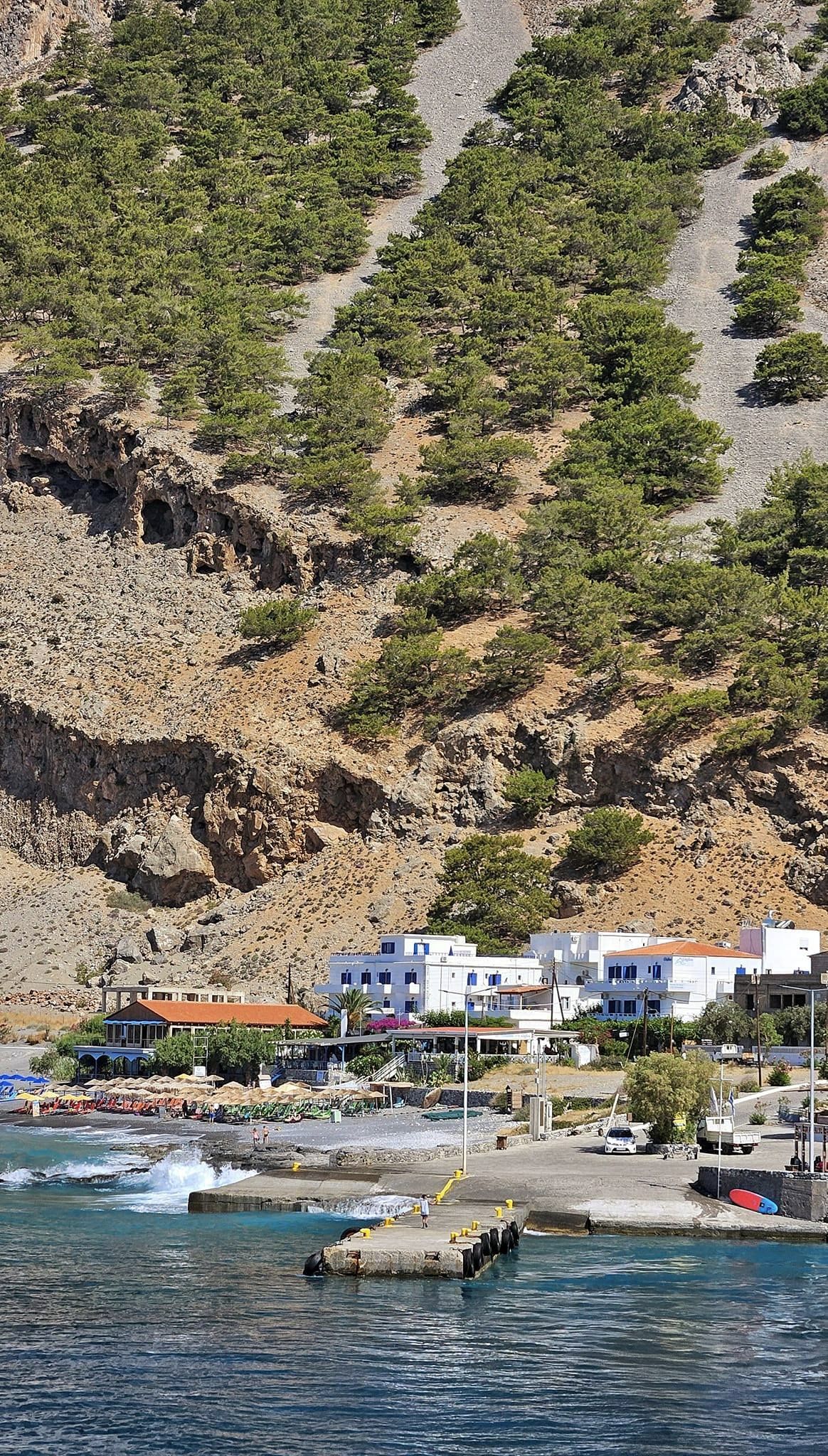 ⭐ Travel Guide for Island Crete ⛵, Greece - Agia Roumeli beach