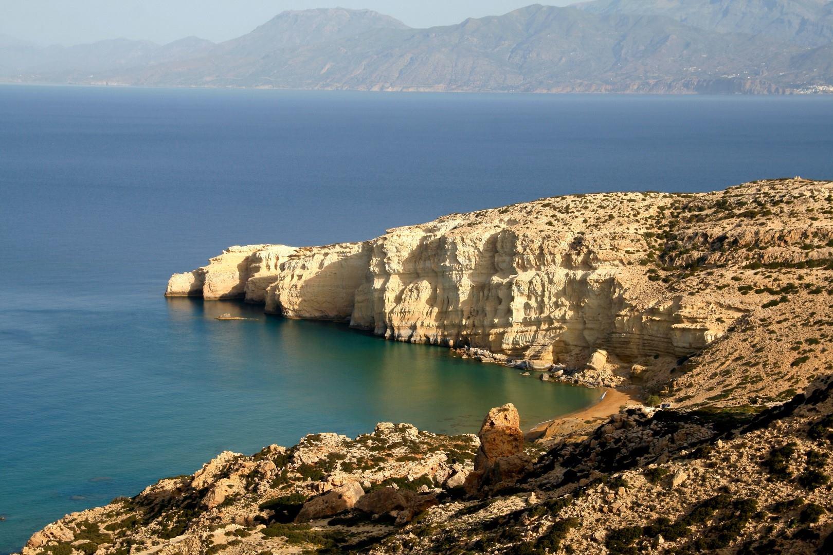 ⭐ Travel Guide for Island Crete ⛵, Greece - Red beach