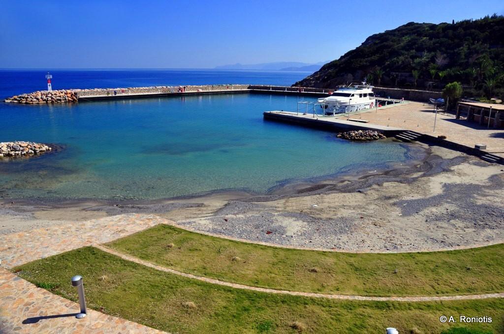 ⭐ Travel Guide for Island Crete ⛵, Greece - Mirabelo beach