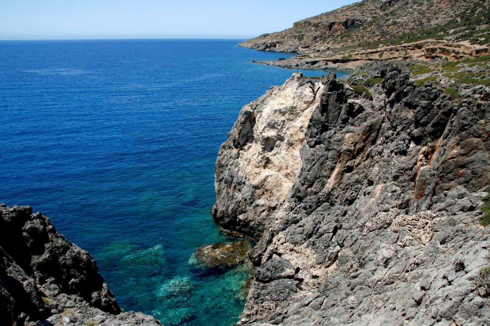 ⭐ Travel Guide for Island Crete ⛵, Greece - Cave Peristeras at Salamias