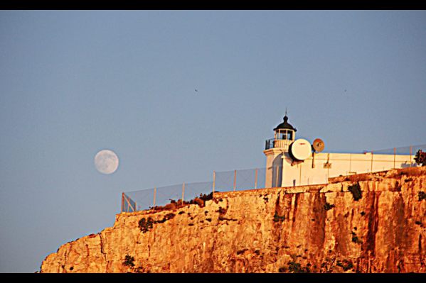 ⭐ Travel Guide for Island Crete ⛵, Greece - Drapanos Lighthouse