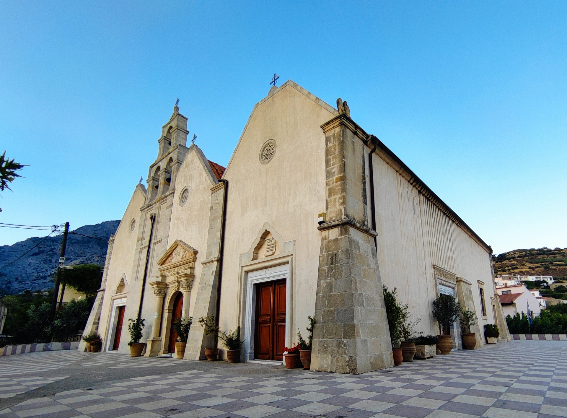 ⭐ Travel Guide for Island Crete ⛵, Greece - Folklore and Geological ...