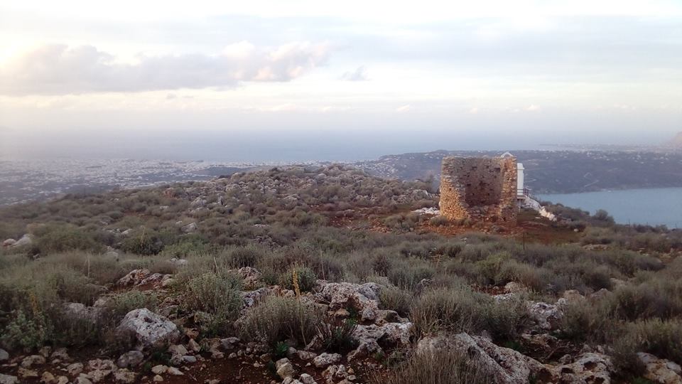 Tower of Malaxa - Travel Guide for Island Crete, Greece