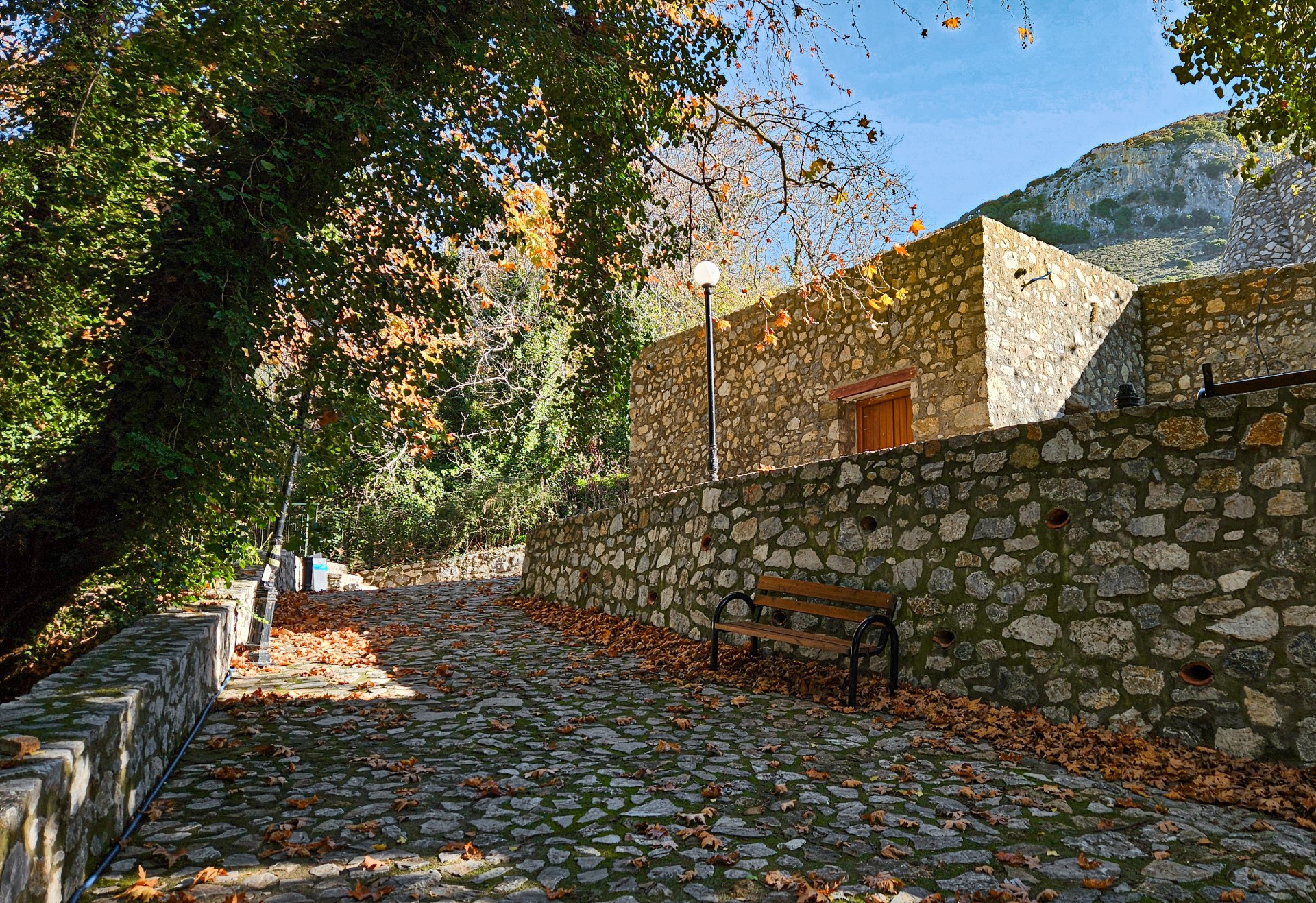 ⭐ Travel Guide for Island Crete ⛵, Greece - Spili town