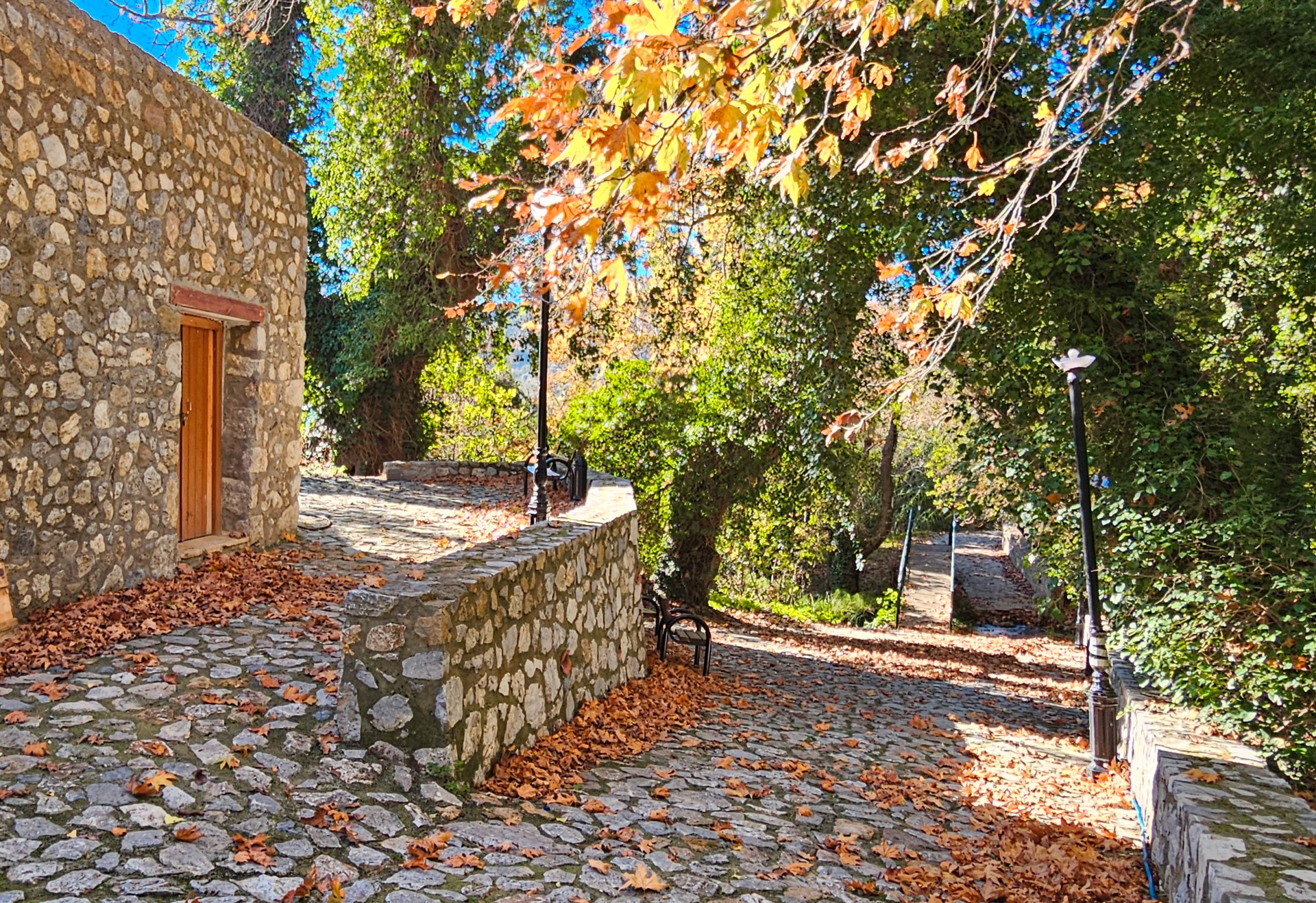 ⭐ Travel Guide for Island Crete ⛵, Greece - Spili town